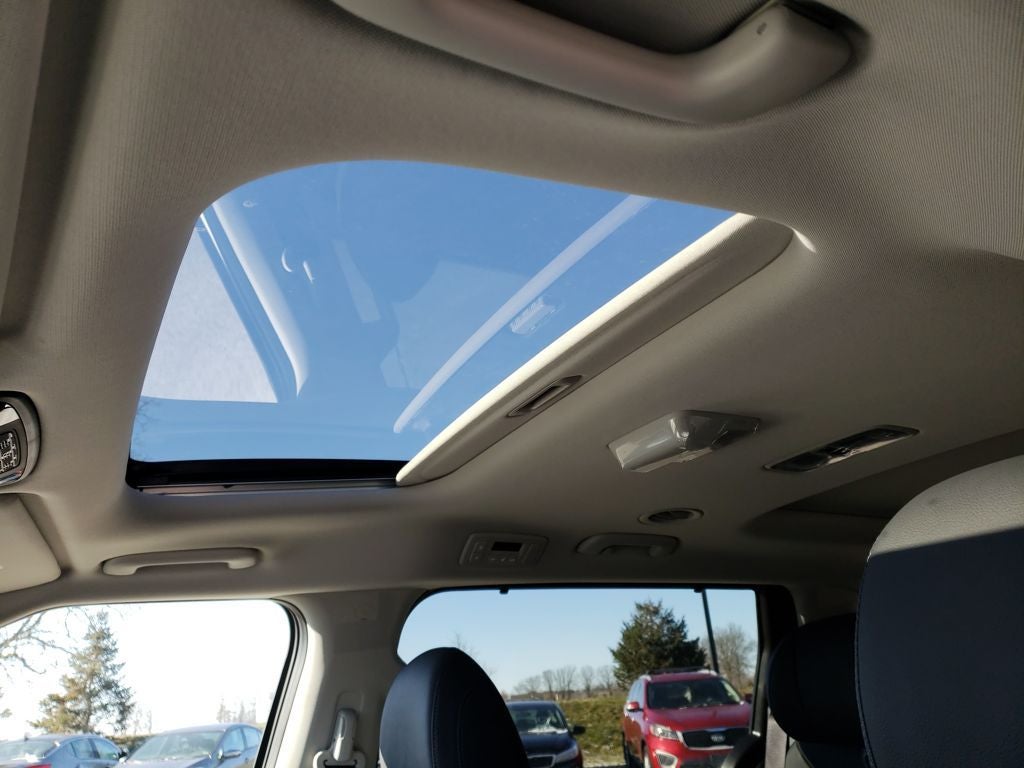 New 2026 Snow White Pearl Kia Carnival Hybrid SX Prestige 4D Passenger ...